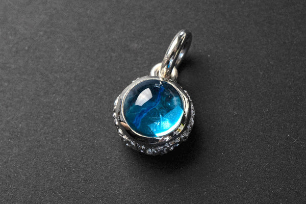 Legend 20th Anniversary Ultimate "Flora" Pendant With Ultra-Large Blue ...