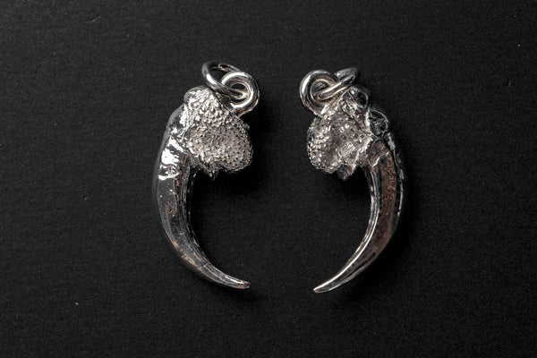 First Arrow's Size Small "Eagle Claw" Pendant - CORLECTION