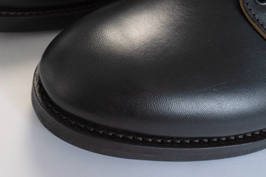 Skoob X CORLECTION Horsebutt Military Chukka Boots (Black Tea-Core)